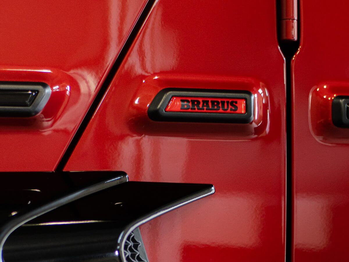 BRABUS 800 Hyacinth Red Metallic G63 AMG | VCentrum